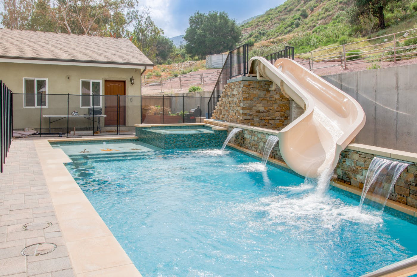 Pool, Spa, Slide, Animals - Private Pool in Sylmar - Swimply
