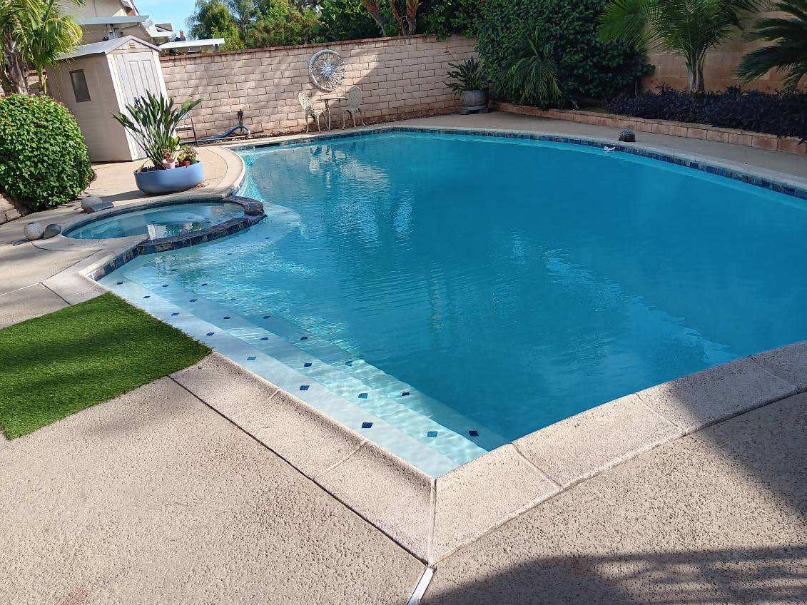 Poolside Paradise - Private Pool in La Verne - Swimply