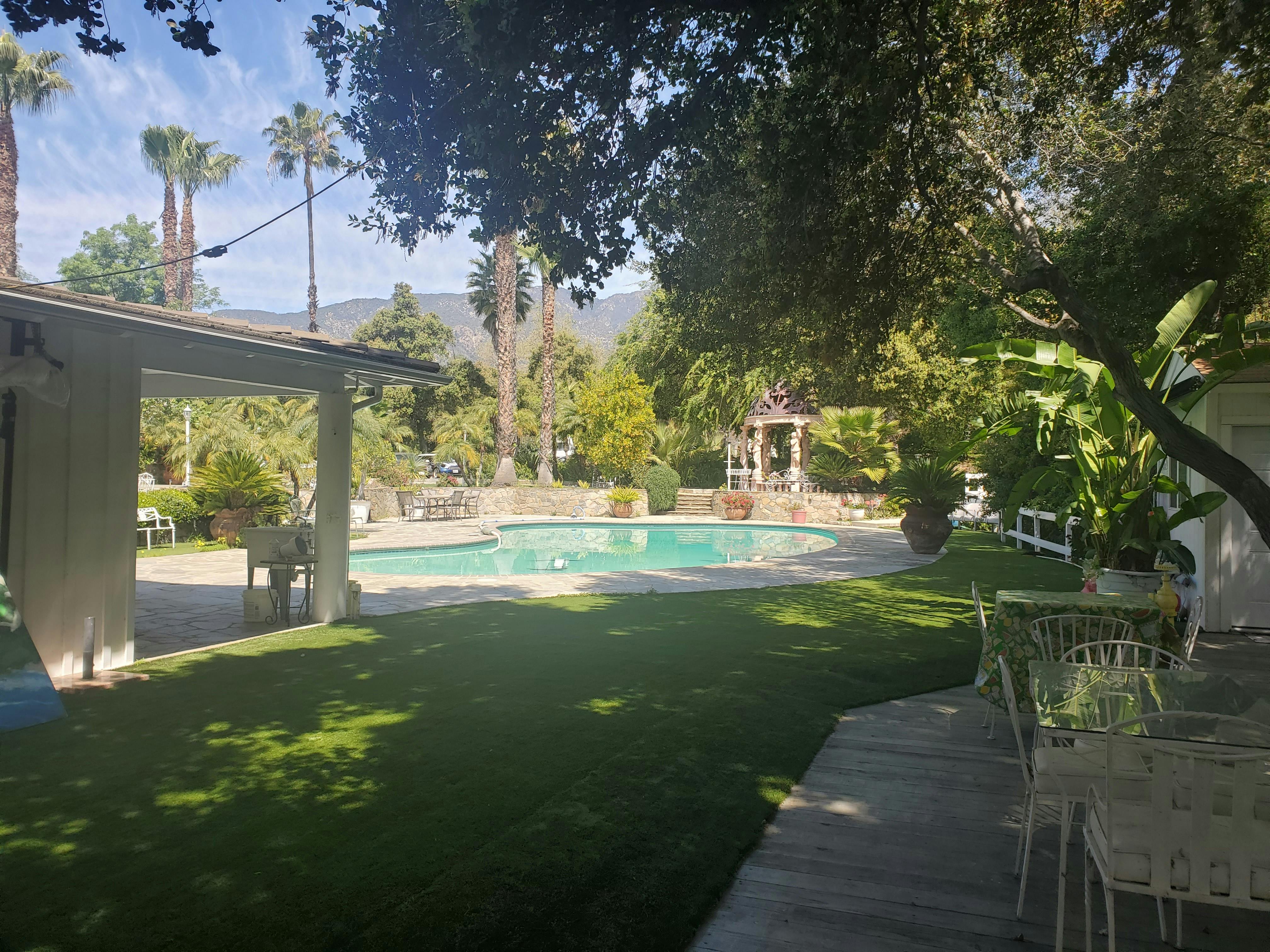 Large pool available in private estate - Private Pool in Bradbury - Swimply