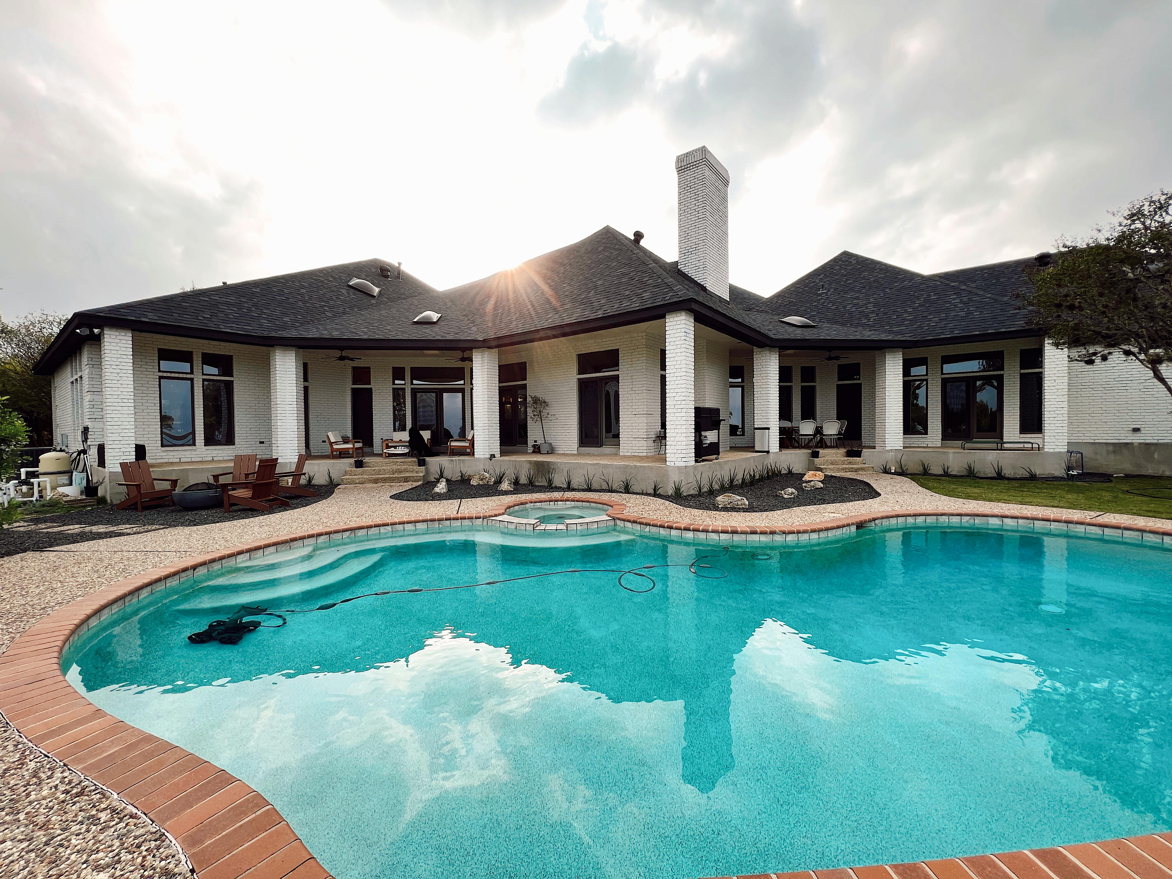 Hill Country Retreat - Private Pool in Fair Oaks Ranch - Swimply