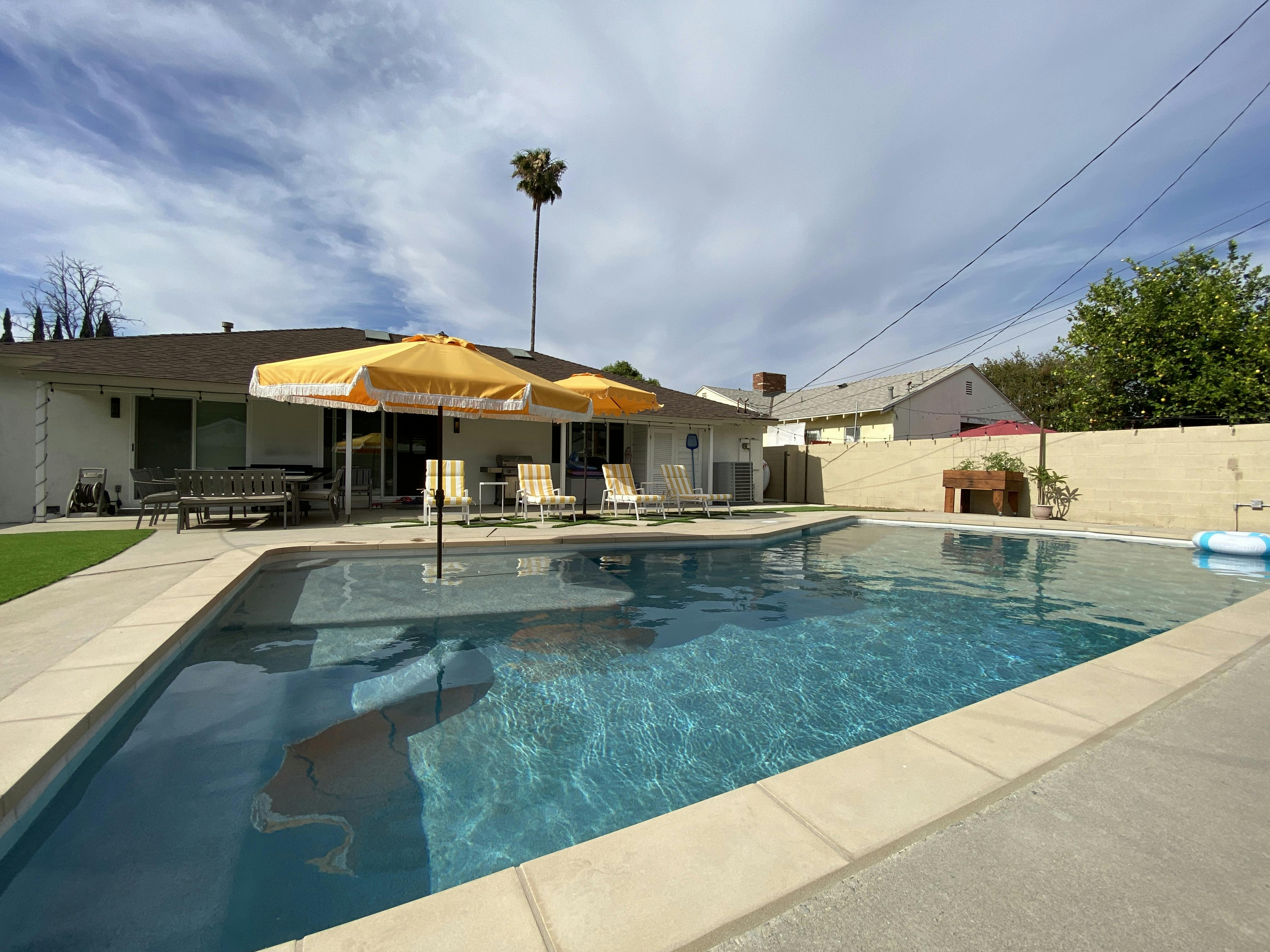 Paradise Valley Pool - Family Friendly! 😎 10% Off Weekdays! - Private ...