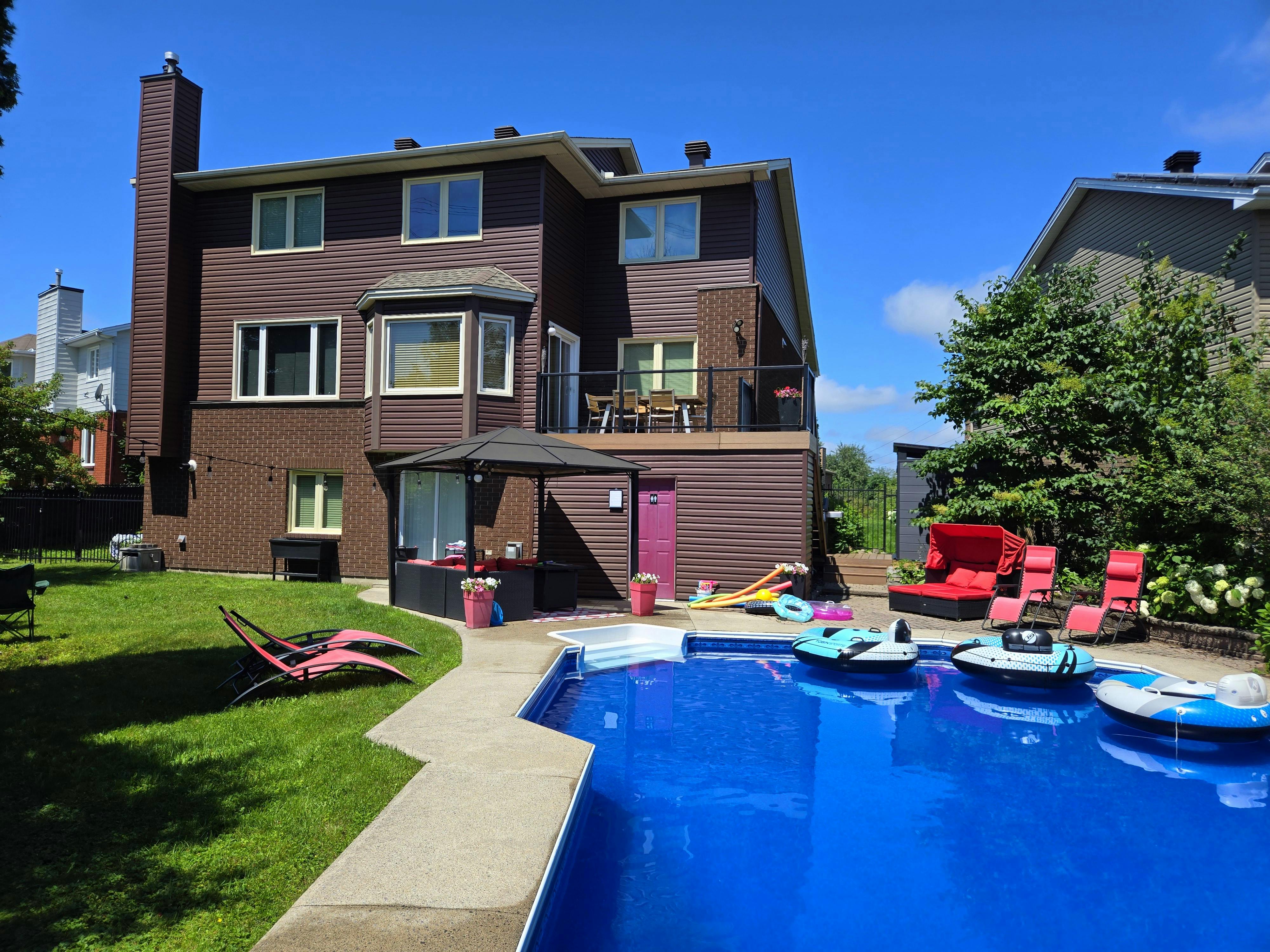Backyard Oasis With No Back Neighbours! - Private Pool in Ottawa - Swimply