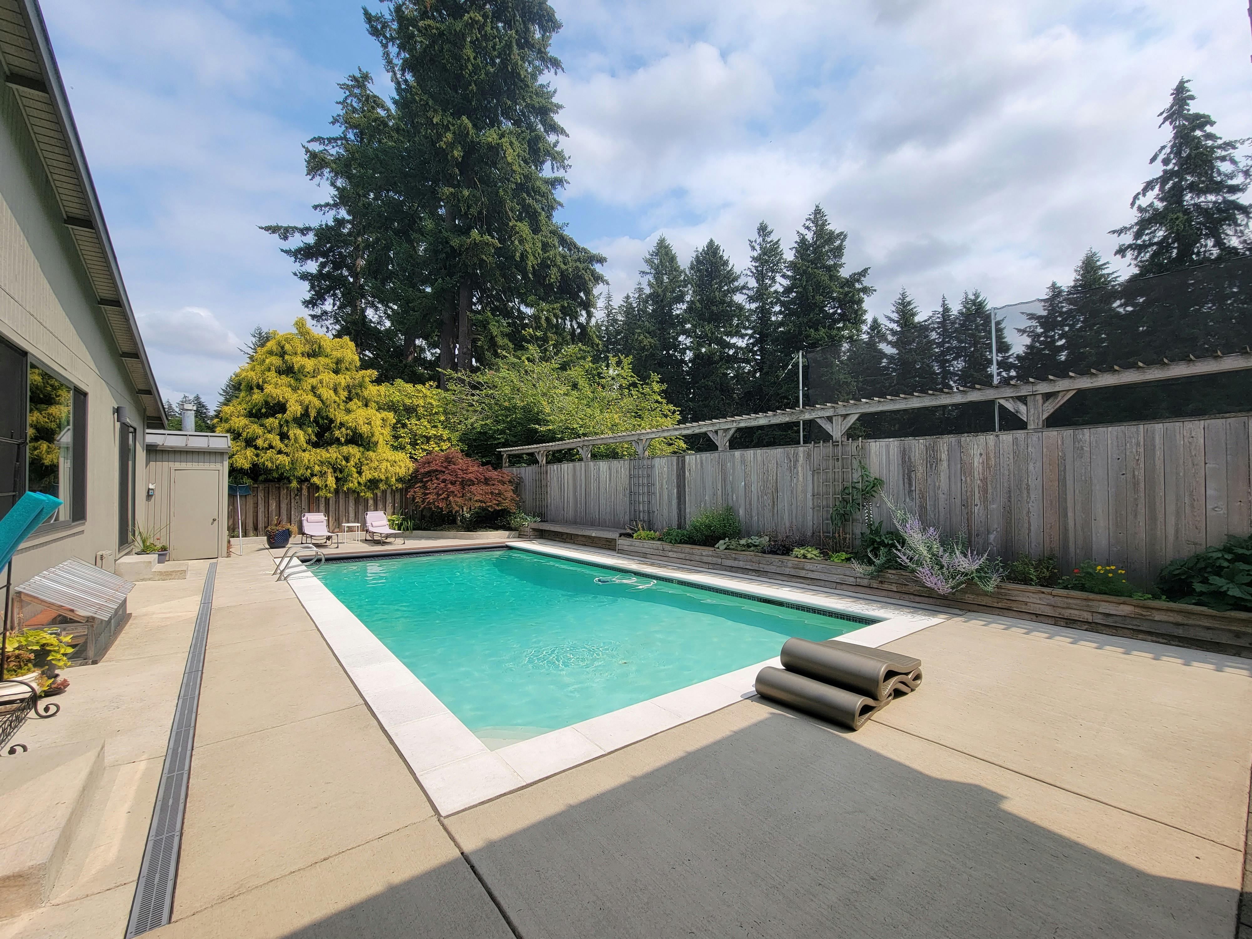 The Eastside Retro Refresh - Private Pool in Portland - Swimply