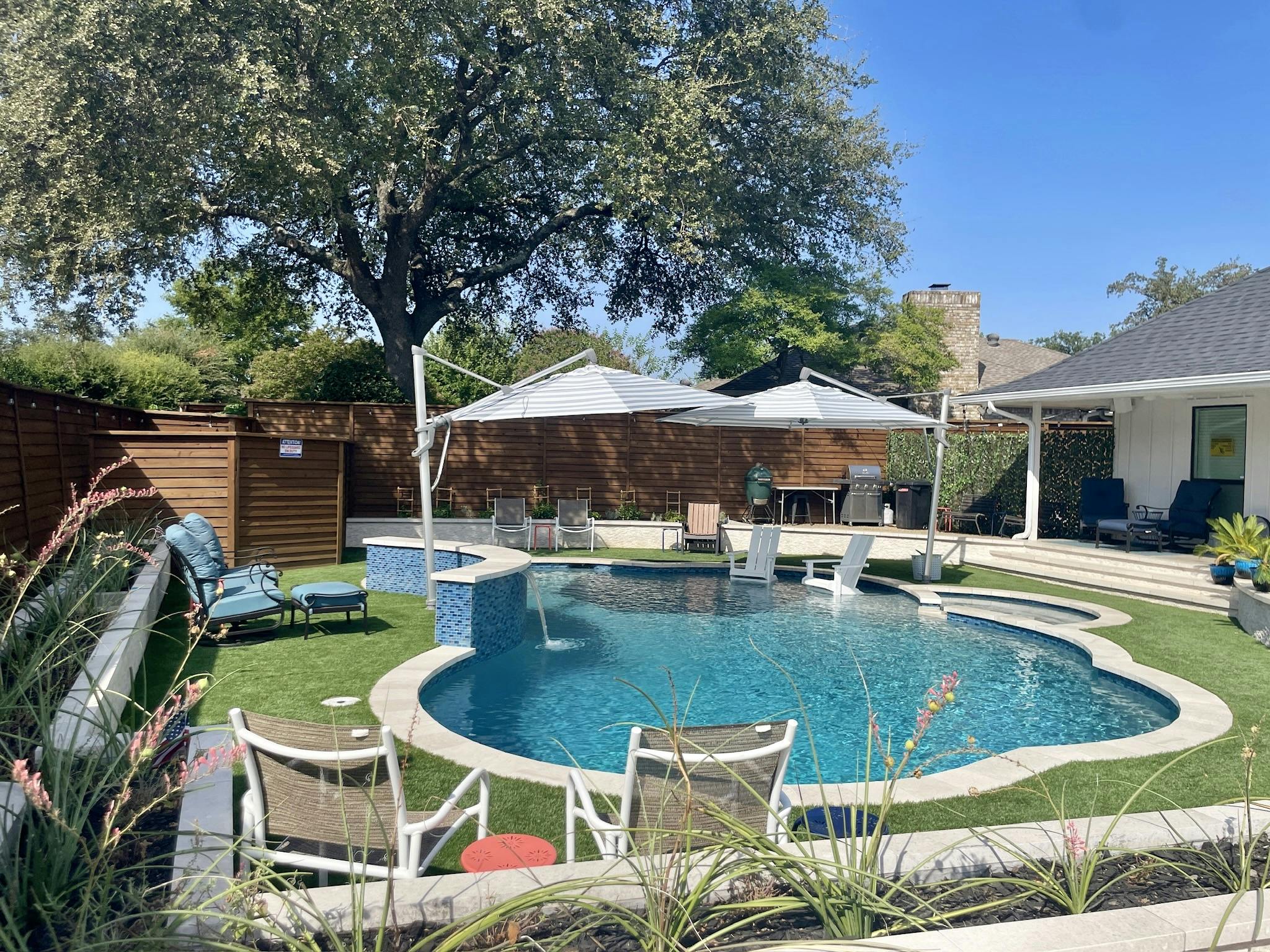 Yucca Island Lagoon - Private Pool in Dallas - Swimply