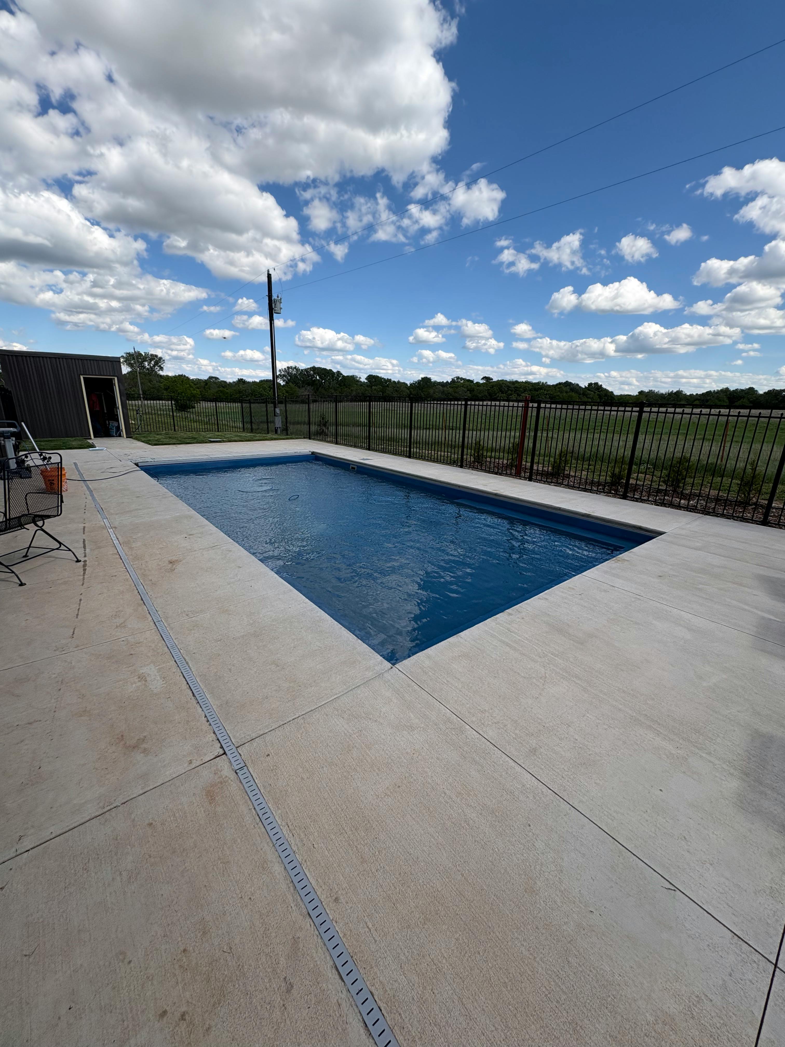 Modern Pool Near Cheney Lake - Private Pool in Pretty Prairie - Swimply