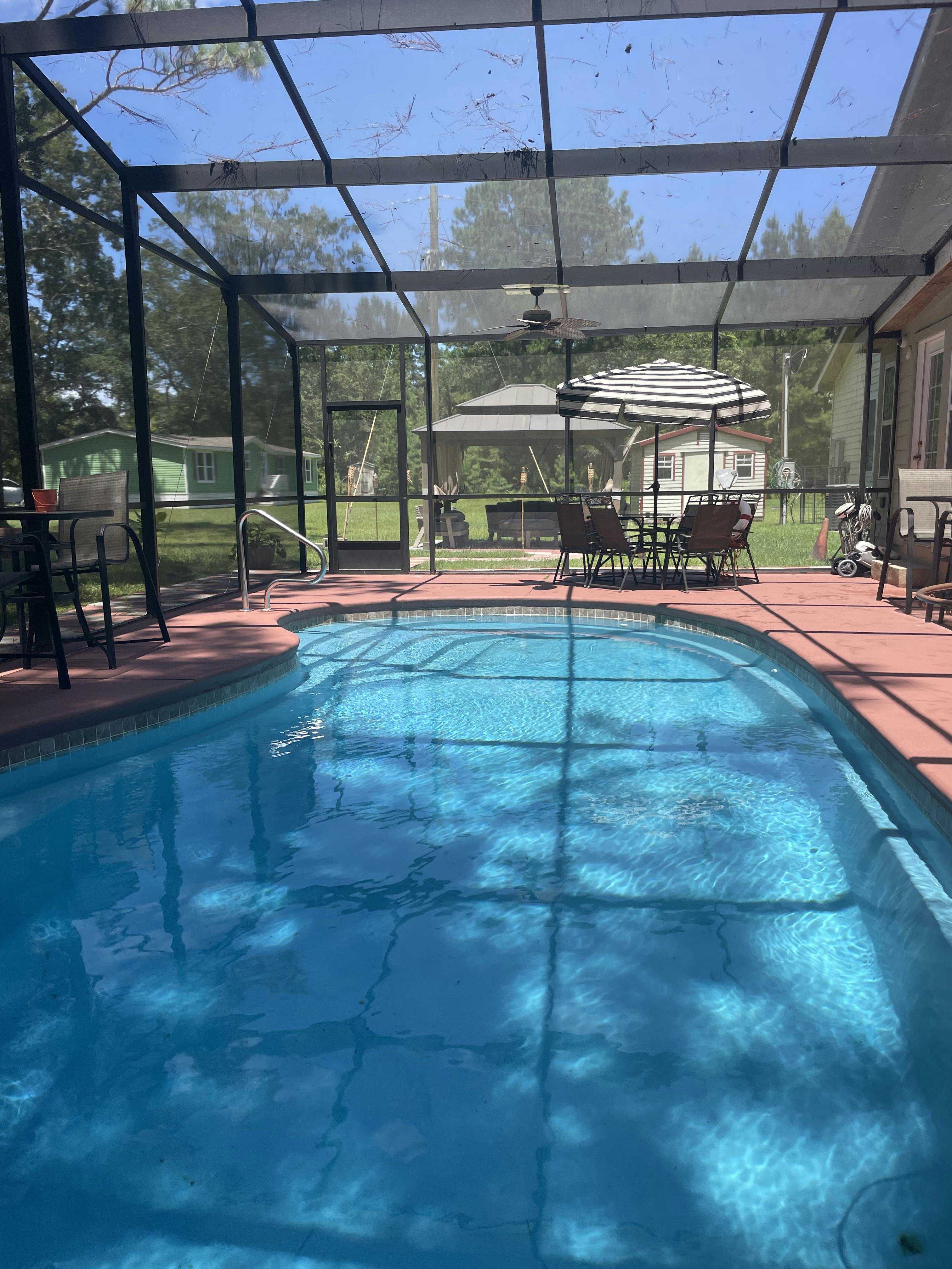 Private 30ft Enclosed Pool Oasis With Lounge & Grill - Perfect For ...