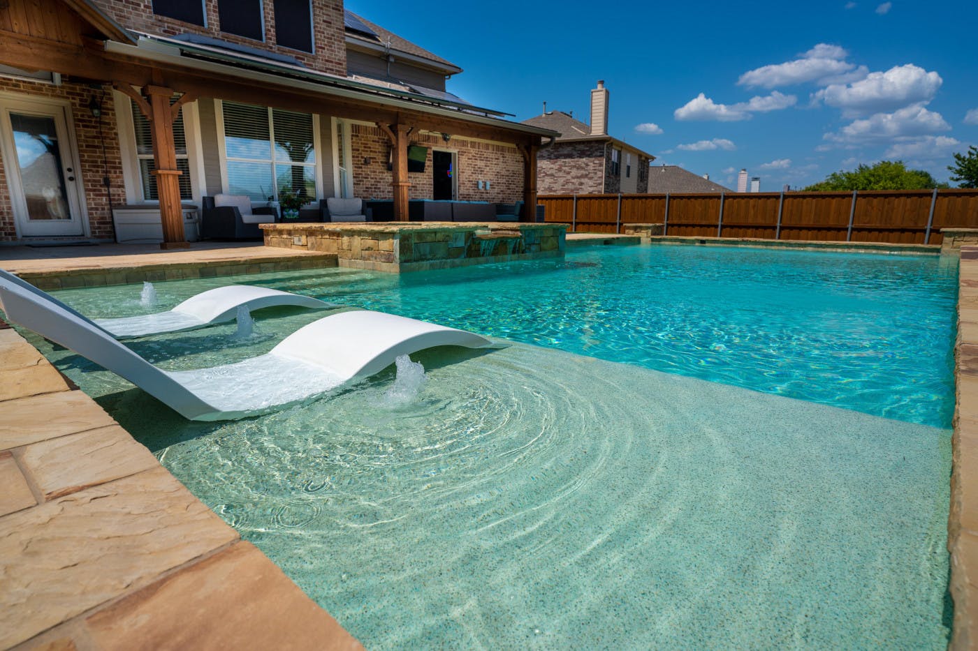 Destination Paradise w/ HOT TUB (heated pool upon request) - Private ...