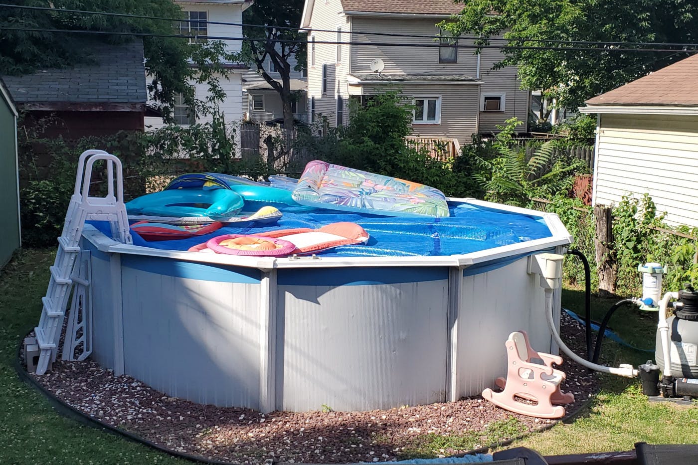 Jennifer 15 foot round pool - Private Pool in Rochester - Swimply