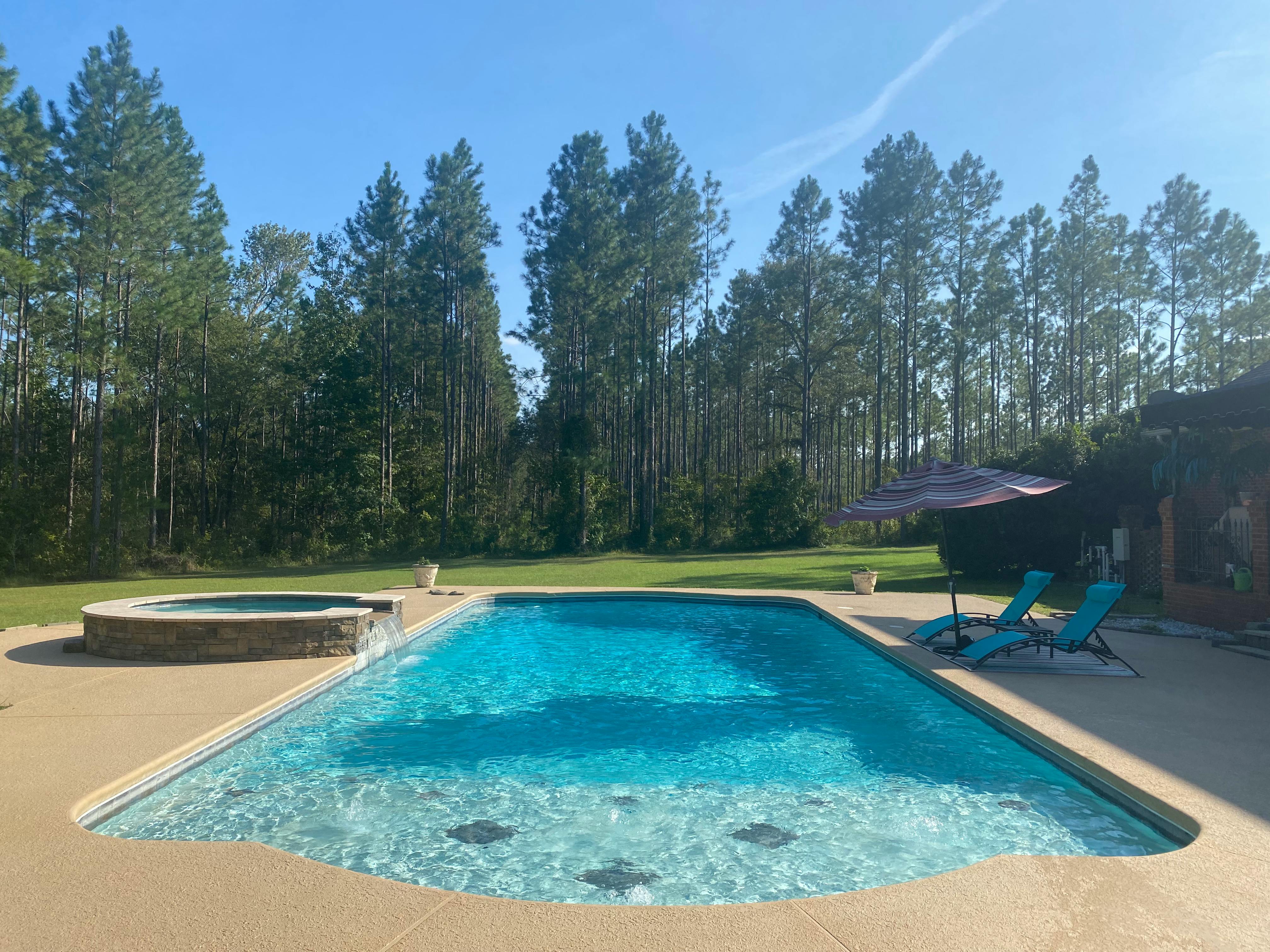 Spacious South Georgia Oasis - Private Pool in Fitzgerald - Swimply