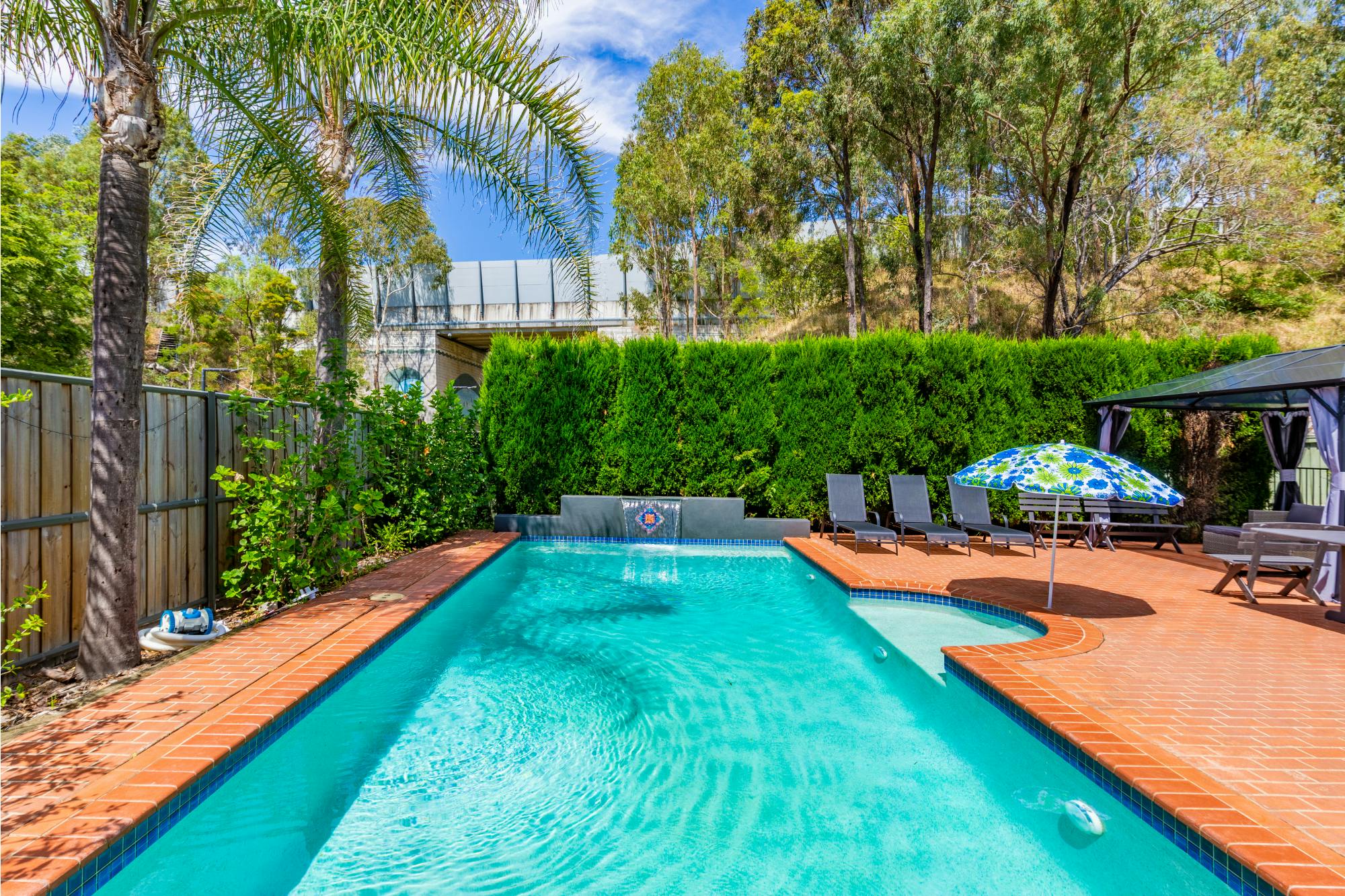 The Amphitheater - Private Pool in Baulkham Hills - Swimply