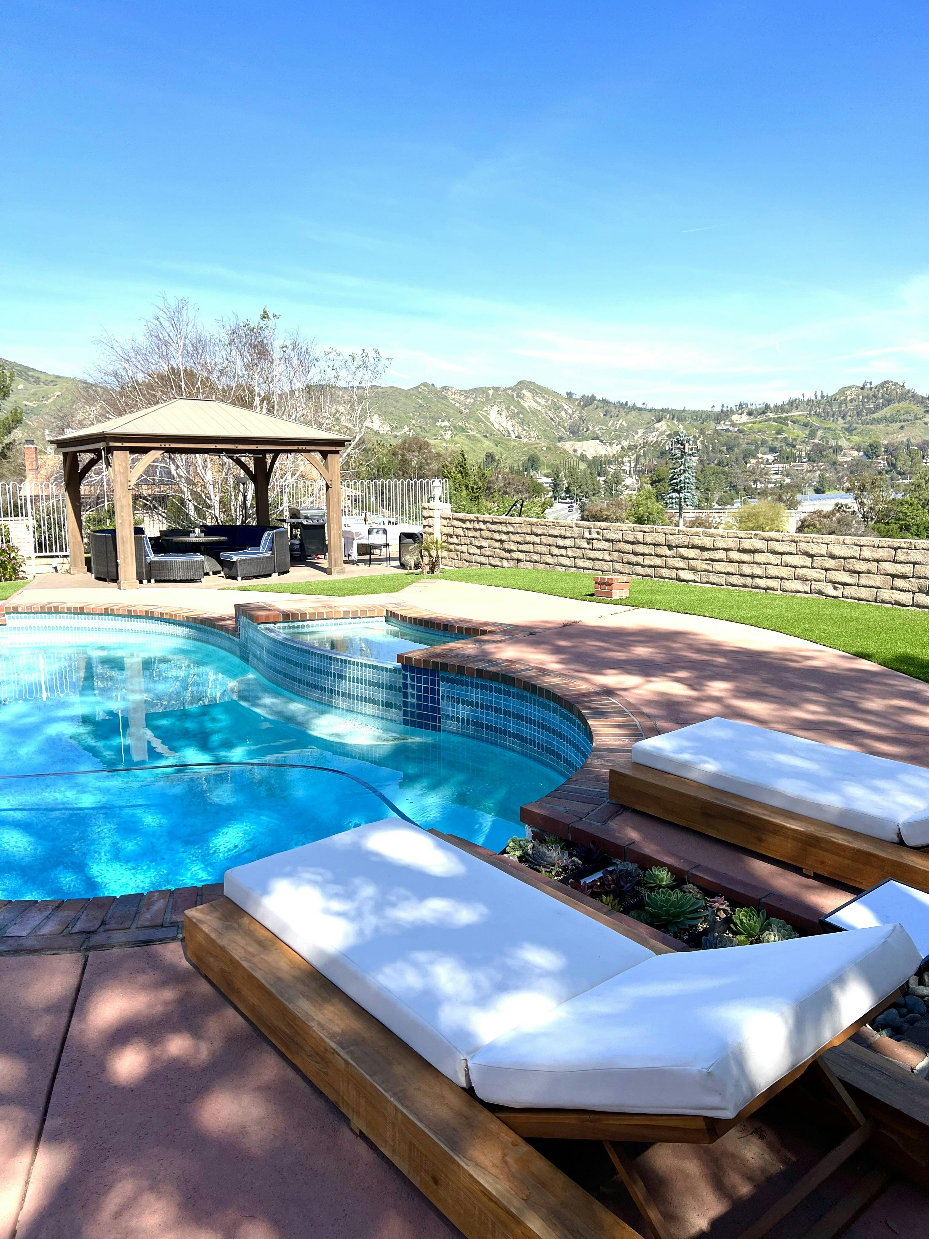 Pool and Party area with gorgeous view of mountains - Private Pool in ...