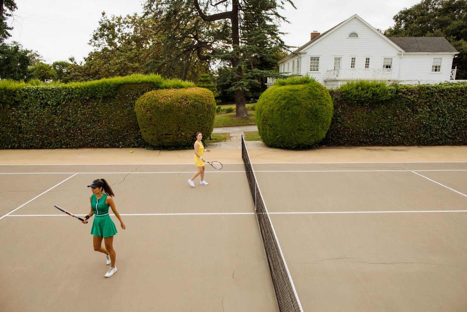 "Kenneth Village Court" - Private Court in Glendale - Swimply