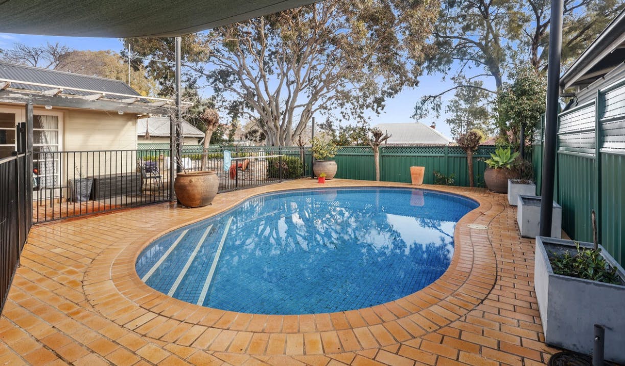 Pool Oasis in Tamworth - Private Pool in East Tamworth - Swimply